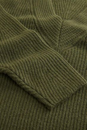 Next Midikleid Superweiches Midikleid mit V-Ausschnitt und Wolle (1-tlg)