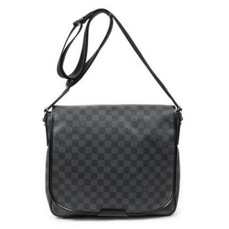 Louis Vuitton Crossbody Bags - Daniel MM - Gr. unisize - in Schwarz - für Damen