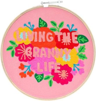 Gift Company Broderie, Stickbild, M, Motiv: Living The Granny Life, rosa