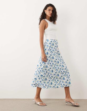Vero Moda Jupe mi-longue en satin &agrave; petites fleurs - Bleu