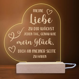 Indigos UG LED Nachttischlampe - Herz links - Spruch 9 - Liebe, Familie, Mama, Papa - Herz mit Spruch - Nachtlicht - 3D-LED-Lampe - Geschenk, Geburtstag, Weihnac