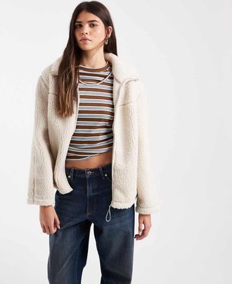 Vero Moda veste teddy oversize &agrave; col chemin&eacute;e couleur oatmeal-Blanc