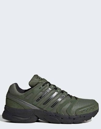 adidas Originals Adistar control 5 chaussures en vert base / noir core