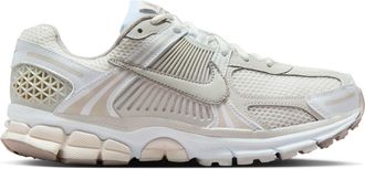 Nike W NIKE ZOOM VOMERO 5