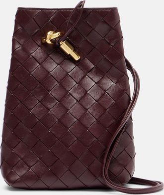 Bottega Veneta Smartphone-Etui Andiamo aus Leder