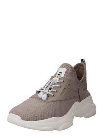 Steve Madden Sneaker Match