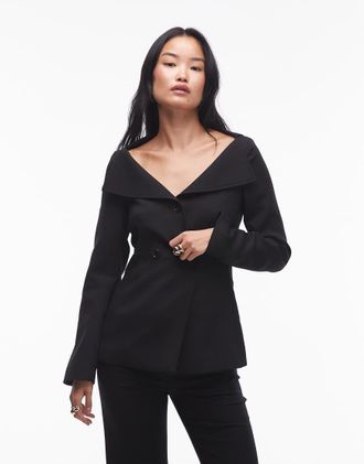 Arket Blazer cintr&eacute; &agrave; la taille avec &eacute;paules d&eacute;nud&eacute;es - Noir