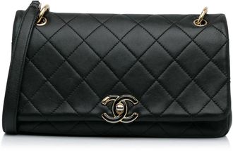 Chanel Hobo Bags - Large Lambskin Twist Chain Enamel CC Flap - Gr. unisize - in Schwarz - f&uuml;r Damen