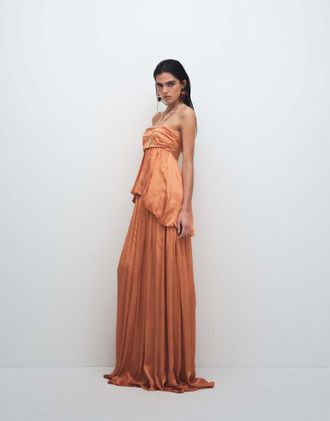 Topshop Robe bandeau longue &agrave; taille basse en satin de qualit&eacute; sup&eacute;rieure - Orange