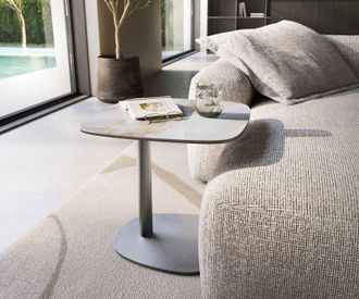 DELIFE Beistelltisch Edge Boot 50x50 cm Keramik Onyx Pearl Eleny Edelstahl geb&uuml;rstet, Beistelltische