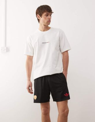 adidas adidas Football - Manchester United x Stone Roses - Shorts in Schwarz
