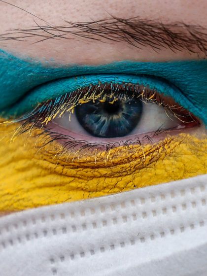 Krieg in der Ukraine: Die bisherigen Reaktionen der Modebranche und wie ihr helfen könnt