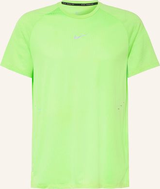 Nike Funktionsshirt Stride gruen