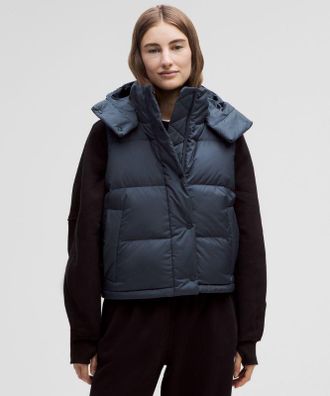 lululemon Crop-Pufferweste mit F&uuml;llkraft 600 f&uuml;r Frauen - Gr&ouml;&szlig;e 10 in True Navy