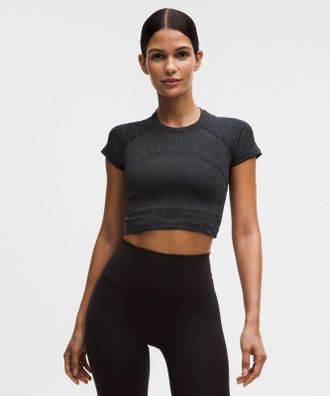 lululemon Swiftly Tech Cropped Short-Sleeve Shirt 2.0 Sparkle f&uuml;r Frauen - Gr&ouml;&szlig;e 10 in Black/Rainbow Lurex