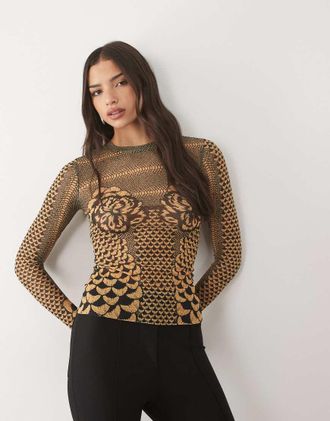 AFRM Kaylee Mesh-Oberteil mit Rundhalsausschnitt und langen &Auml;rmeln im vergoldeten Blumenmuster