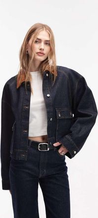 & Other Stories Barn-Jacke aus Denim in dunkelblauer Waschung mit Taschen