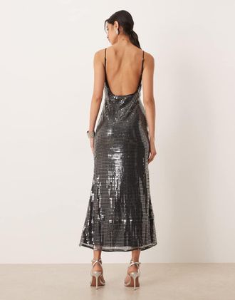 Amy Lynn Robe longueur mollet &agrave; sequins et dos d&eacute;collet&eacute; - Gris m&eacute;tal arm&eacute;