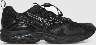 Mizuno Baskets Wave Rider 10 Black/Silver, Collaboration Mizuno X SLY