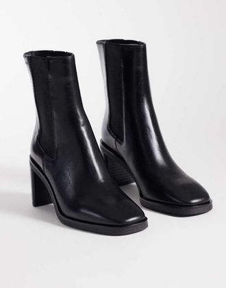 Calvin Klein bottines Chelsea en cuir &agrave; talon carr&eacute; noires