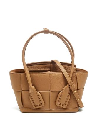 Bottega Veneta Mini Arco 29 Tote Bag mit Eins&auml;tzen - Braun