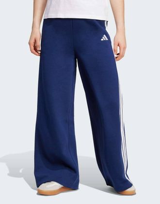 adidas adidas Performance - Weite Fleece-Hose in Dunkelblau mit den 3 Streifen