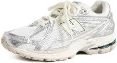 New Balance Baskets &agrave; lacets 574 V1 pour enfant, M&eacute;tal argent&eacute;/sel de mer, 7 Women/5.5 Men