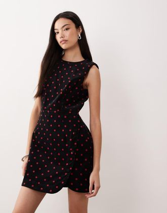 Nobody's Child Kurzes Latzkleid aus Cord in Schwarz mit Punkten-Grün