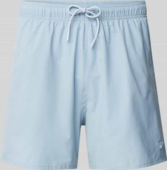 Emporio Armani Regular Fit Badeshorts mit Logo-Badge