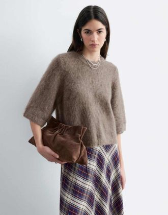 & Other Stories Kurz&auml;rmliger, kastiger Pullover aus Mohair-Wollmix in Braun