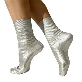 Generic Chaussettes en soie m&eacute;tallis&eacute;e, &eacute;l&eacute;gantes et luxueuses &agrave; paillettes brillantes, coupe c&ocirc;tel&eacute;e douce, toutes saisons, argent&eacute;, Taille unique