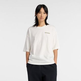 New Balance Femme Sport Graphic Oversized T-Shirt en Blanc, Jersey de Coton, Taille 2XL