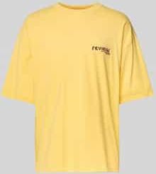 Review T-Shirt mit Label-Print