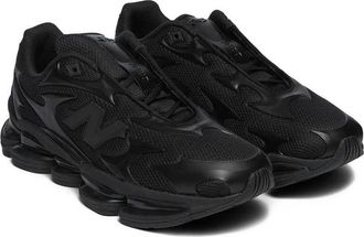 New Balance Mesh Trainer Sneaker - Black
