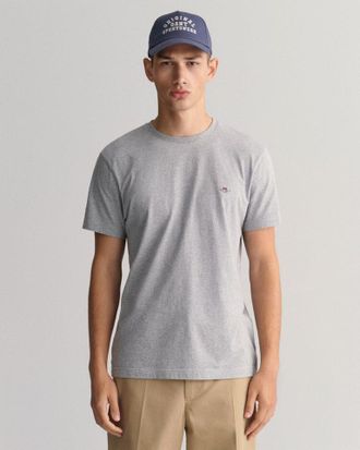 GANT T-Shirt SLIM SHIELD SS T-SHIRT mit Logostickerei auf der Brust