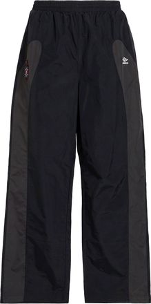 Umbro HOSEN & R&Ouml;CKE - Hosen auf YOOX.COM