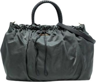 Prada Sac bandouli&egrave;re en nylon pr&eacute;-appr&eacute;ci&eacute; - Femme - Pre-owned - Gris - Taille: ONE Size