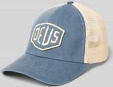 Deus Trucker Cap mit Label-Patch