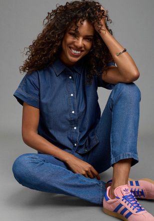 Arizona Jeansbluse halbarm mit Hemdblusenkragen, Comfort Fit, auch in gro&szlig;en Gr&ouml;&szlig;en