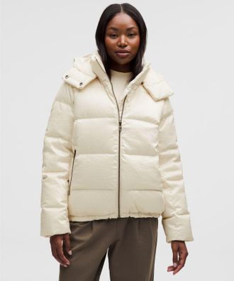 lululemon Puffer-Jacke mit F&uuml;llkraft 600 Glanz f&uuml;r Frauen - Gr&ouml;&szlig;e 10 in Light Ivory