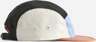 Arket Kappe Mit Blockstreifen -Schwarz