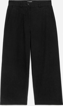 Arket Verkürzte Chinohose -Schwarz