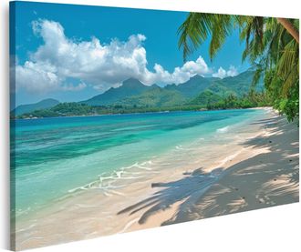 Islandburner Bild auf Leinwand Ruhiger tropischer Strand, üppige Berge, Palmen, wunderschönes klares türkisfarbenes Bilder Wandbilder Poster