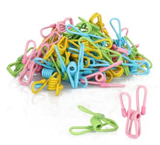 Com-Four 50x Wäscheklammer aus Metall - langlebige Handtuchklammern in bunten Farben - Strandtuchklemmen (Bunte Klammern - 050 Stück)