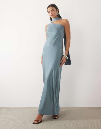Tfnc robe longue asym&eacute;trique en satin avec d&eacute;tail foulard, bleu ardoise