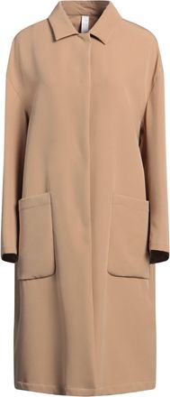 Hevò JACKEN & MÄNTEL - Jacken, Mäntel & Trenchcoats auf YOOX.COM