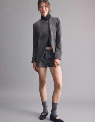 Stradivarius blazer asym&eacute;trique en laine gris fonc&eacute;