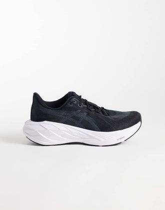 Asics Dynablast 6 baskets de running noires et blanches