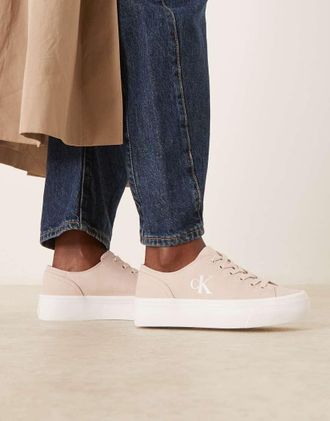 Calvin Klein Jeans - Vulc - Baskets en toile &agrave; semelle plateforme - Rose/blanc