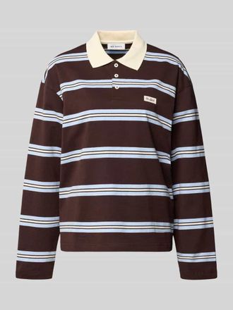 Oh April Relaxed Fit Poloshirt mit Label-Detail Modell Jolina